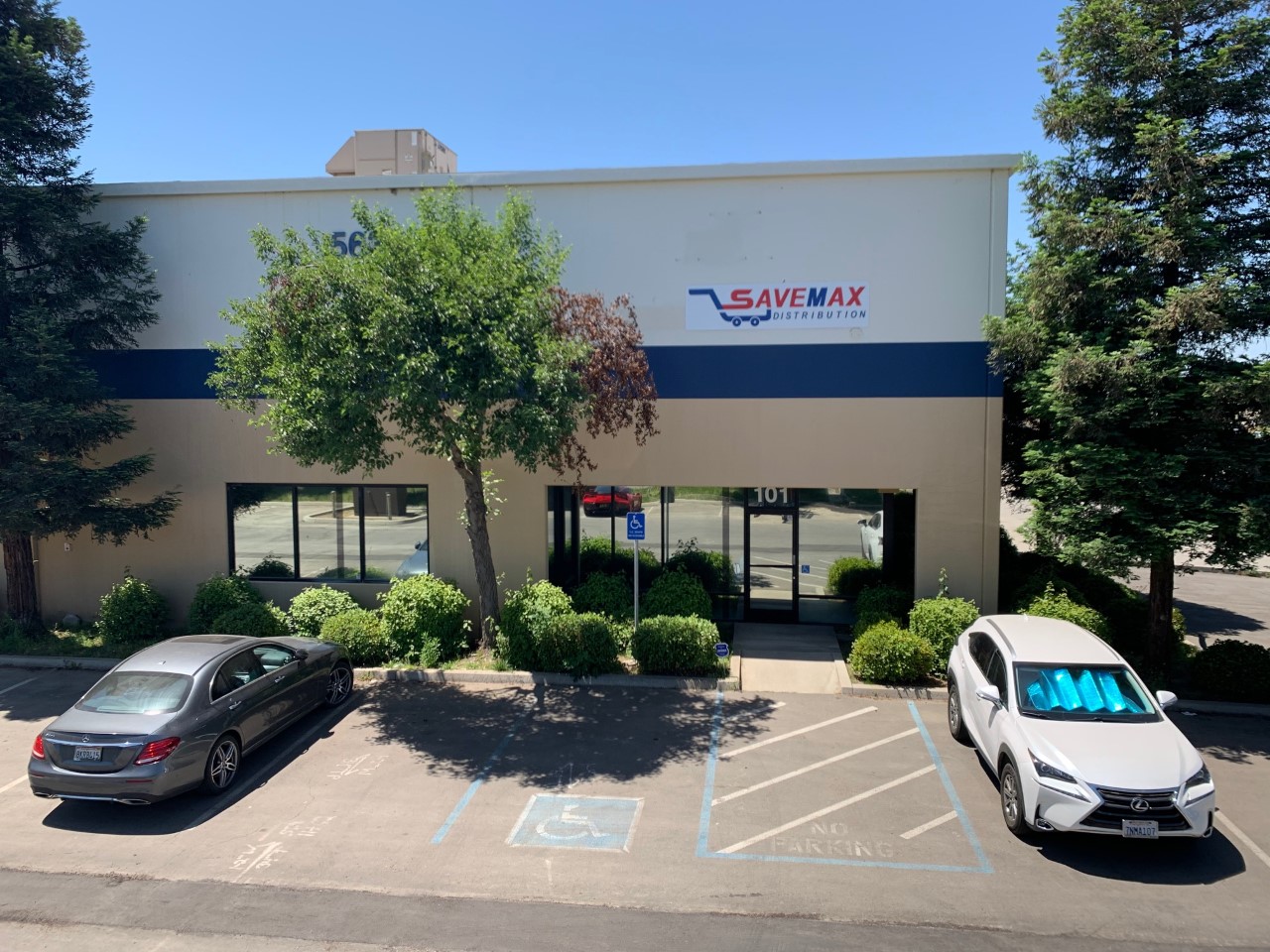 About Us – SaveMax